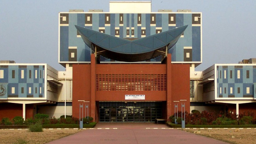 Université Cheikh Anta Diop de Dakar -UCAD | Sencampus